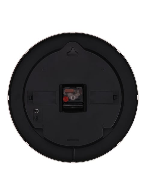 Buy Titan Classic White Plastic Wall Clock with Silent Sweep Technology ...