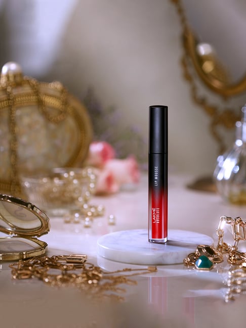 Lakme Absolute Lip Gloss