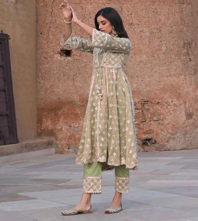 Buy Mulmul Lilac Bhumbro Anarkali with Bhumbro Pants for Women Online ...