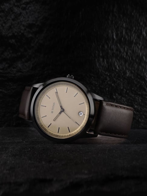 Titan Men Beige Analog Watch