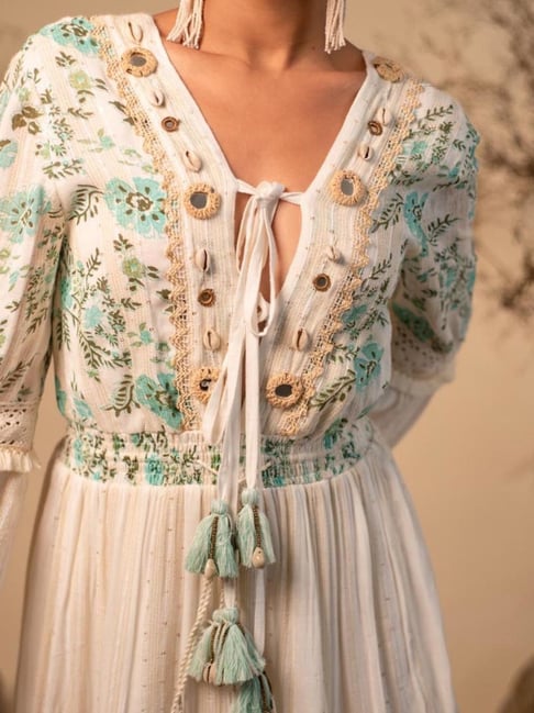 Women's Clothing White Dresses for Western wear by LABEL REYYA