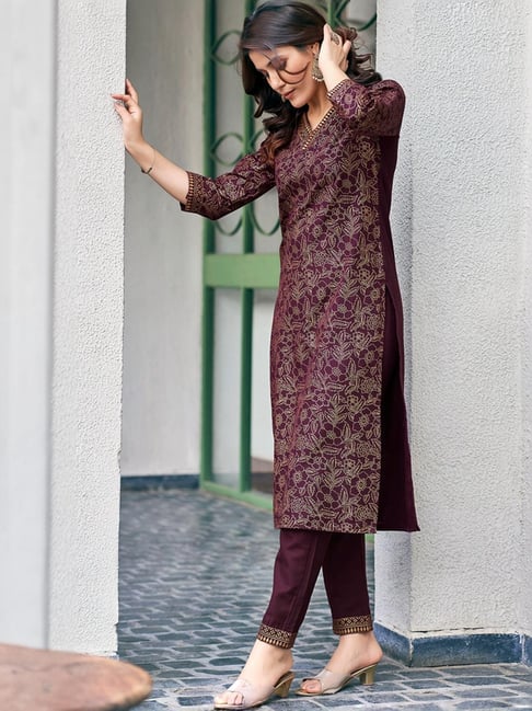 Women's Clothing Skylee Ethnic Wear Purple Suits with Regular Fit