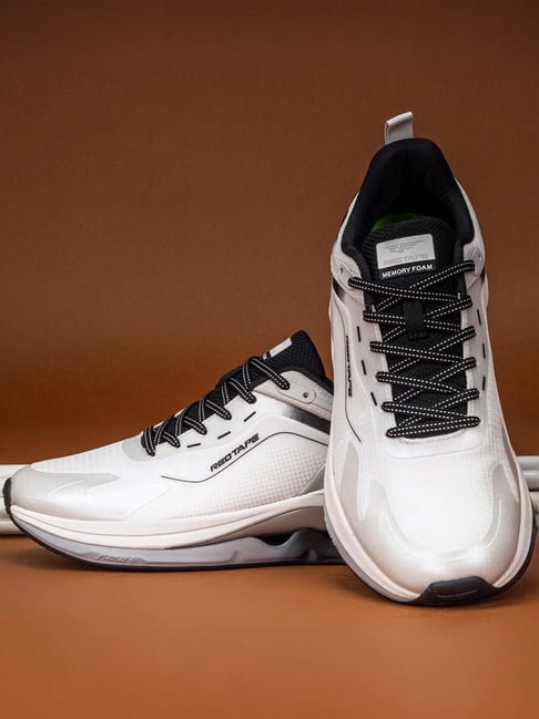 Red Tape Men Running Sports Shoes