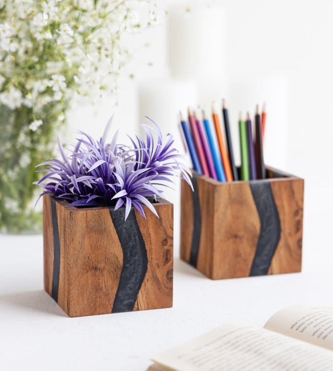 Buy Authentic Designer Pen Stands Online In India | Tata CLiQ Luxury