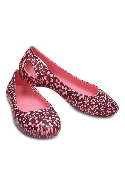Buy Crocs Laura Garnet Pink Flat Ballets for Women at Best Price Tata CLiQ