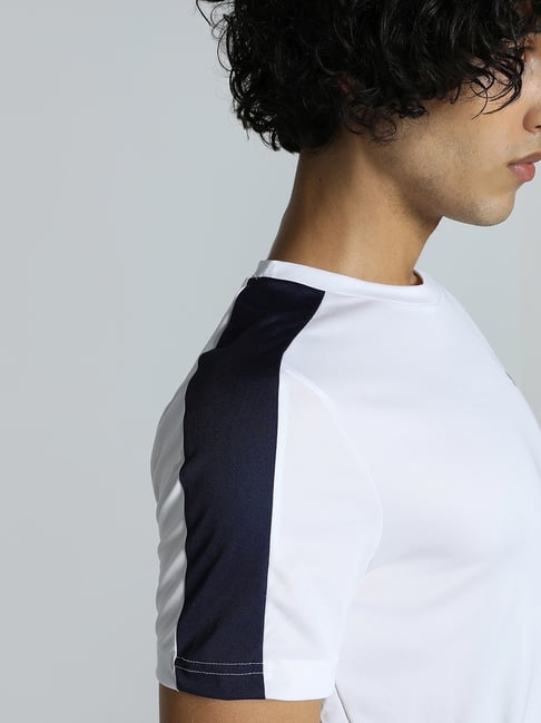 Puma Men T-shirts in Polyester