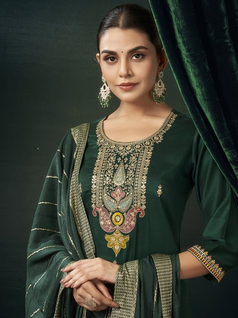 Women's Clothing Skylee Ethnic Wear Green Suits with Regular Fit