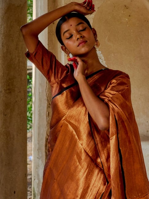 Women's Clothing Huts and Looms Ethnic Wear Sarees and Lehenga Sets ...