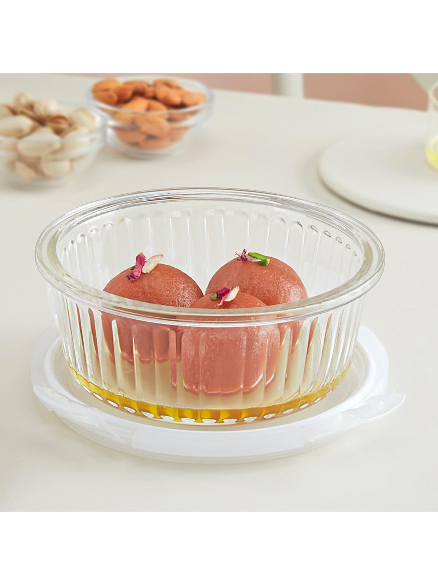 Borosil Transparent 620 ml Borosilicate Glass Round Container