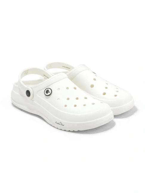 Woodland White Men Home & Beach Wear