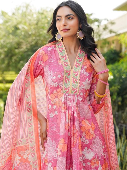 Women's Clothing Ethnic Wear Suits from Vaamsi in Pink