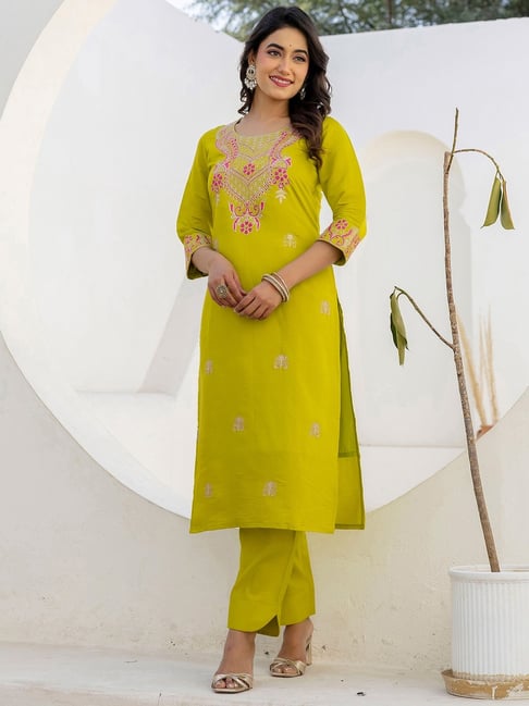 Women's Clothing Skylee Ethnic Wear Green Suits with Regular Fit