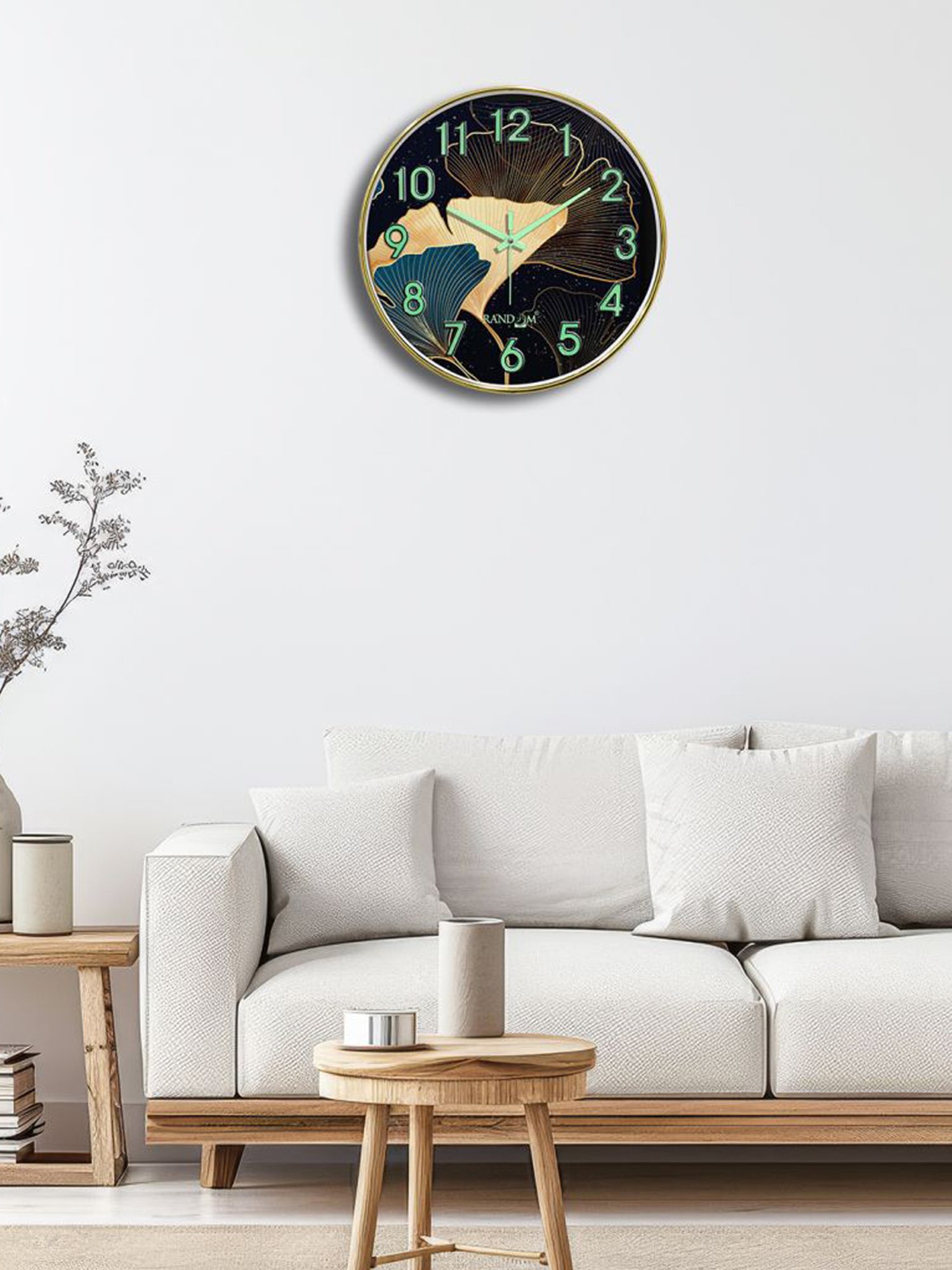 RANDOM Golden Plastic Round Wall Clock