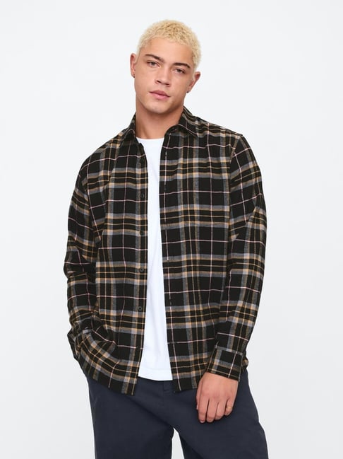 GAP Men Shirts in Black