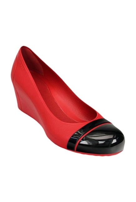 Crocs women's pumps store