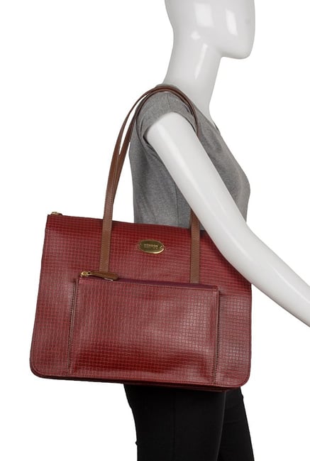Buy Hidesign Nyle 02 Red Textured Leather Shoulder Bag from top Brands ...