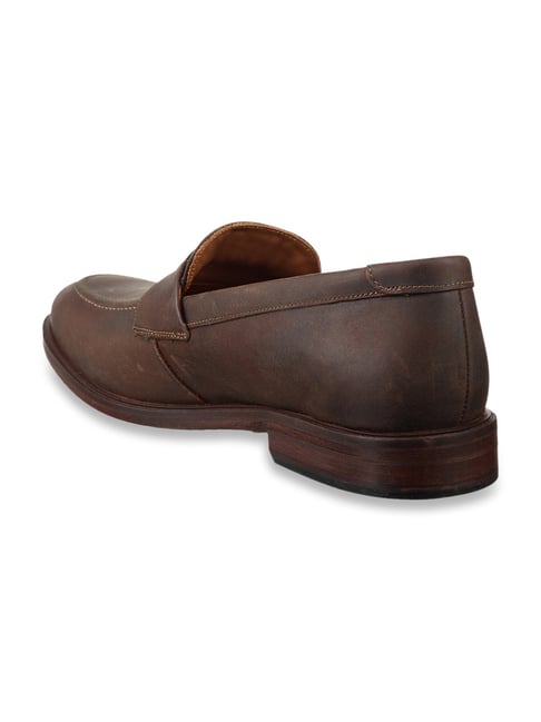 Clarks mckewen step store