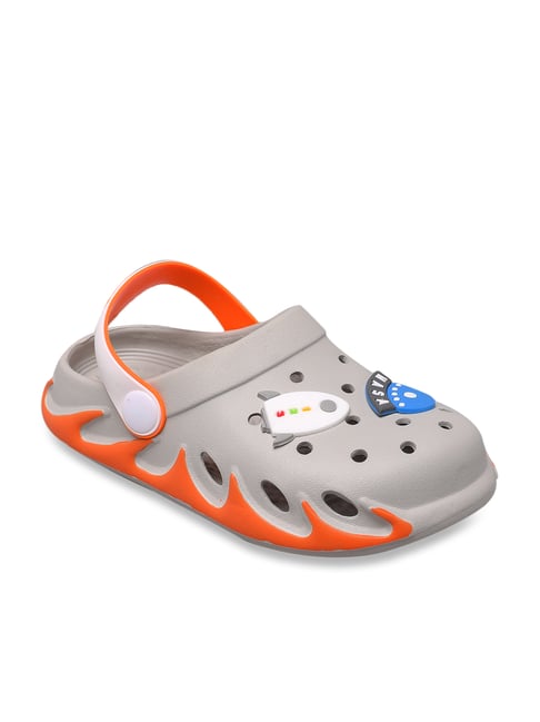 Buy Yellow Bee Kids Grey Sling Back Clogs for Boys at Best Price @ Tata ...