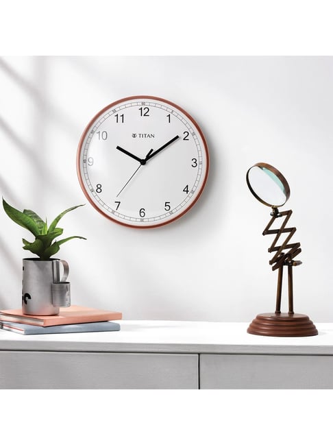 Buy Titan Classic White Wall Clock with Silent Sweep Technology at Best ...