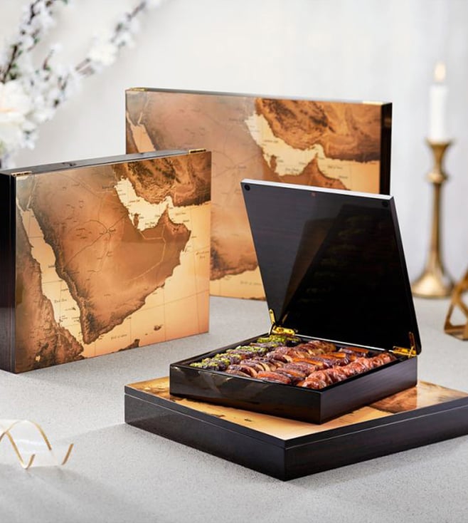 Buy Bateel Gulf Map Wood Dates Gift Box - 480 gm Online @ Tata CLiQ Luxury
